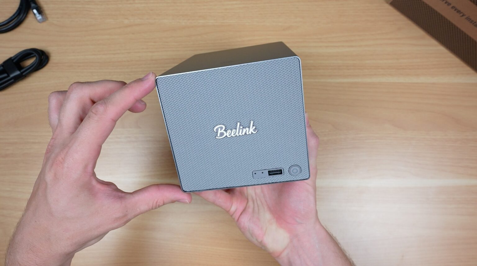 Beelink ME Pro, A Small Form Factor NAS with Serious Home Server ...