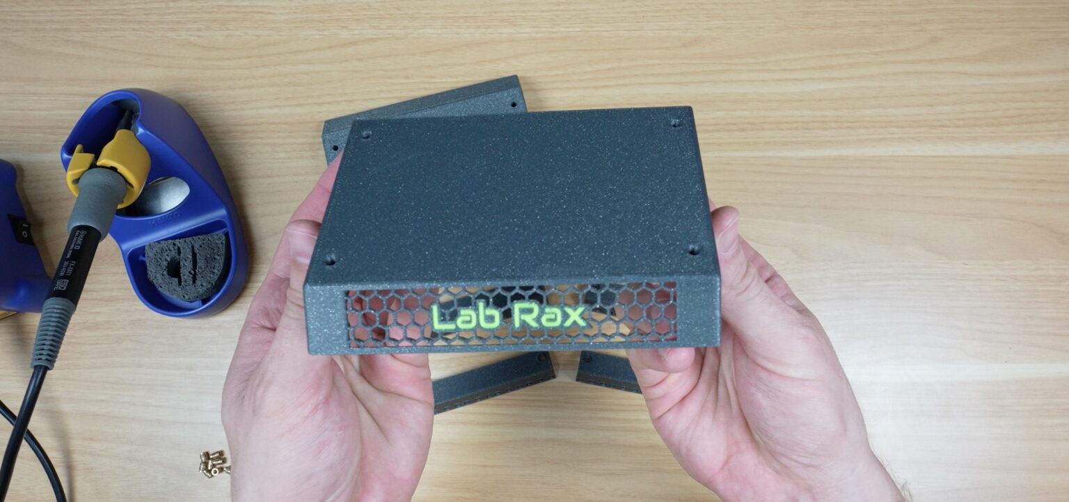 I Built a 5" Portable Raspberry Pi Homelab - The DIY Life